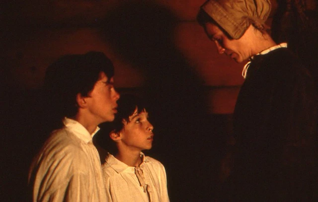 DIAPOSITIVE DE PRESSE Slide Joan Allen Alexander Streit Michael ...