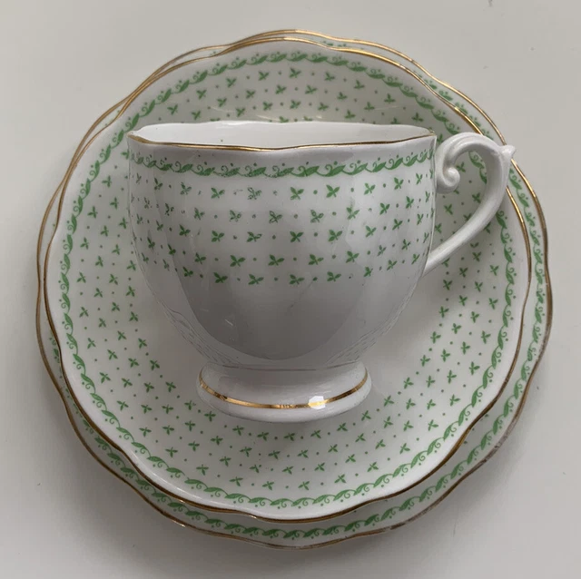RARE QUEEN ANNE Georgian Bone China Tea Trio - tasse à thé et soucoupe ...