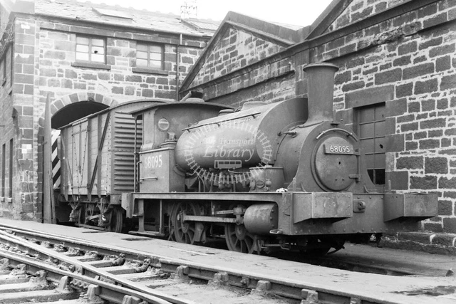 PHOTO BRITISH RAILWAYS Steam Locomotive BR ex LNER Y9 68095 St ...