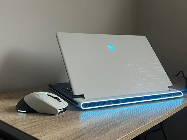 ALIENWARE X15 R1 Gaming Laptop Razer 2k 2TB SSD I7 11800H RTX 3060 With ...