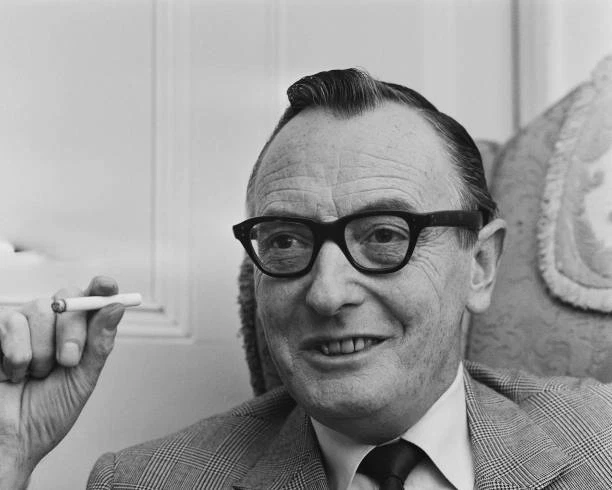 ENGLISH BANDLEADER CONDUCTOR And Composer Robert Sharples 1966 OLD ...