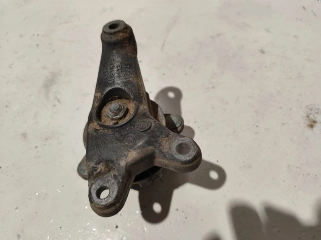 AUDI A4 S4 B6 8E 8H 2003 Gearbox mounting bracket 8e0399115k GMV7156 £ ...