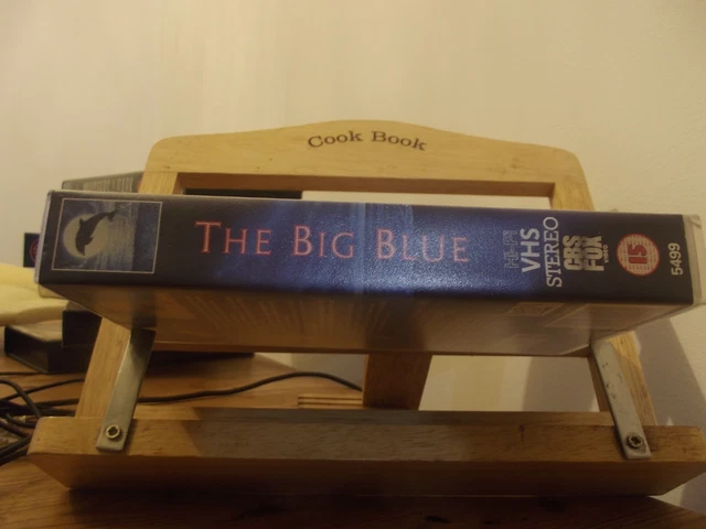 VHS TAPE THE Big Blue 1997 CBS FOX Video - Jean Reno - Rosanna Arquette ...