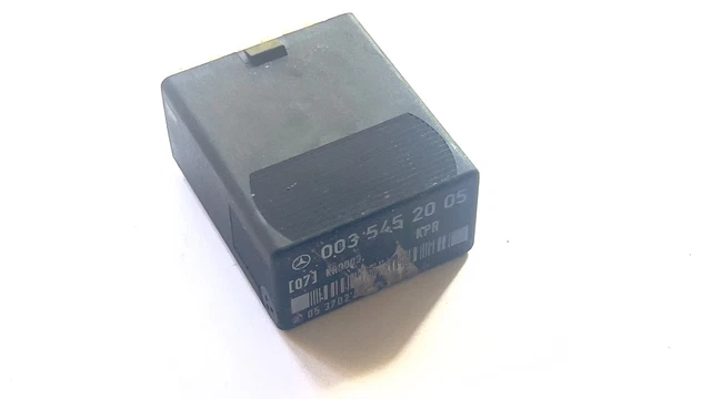 GENUINE MERCEDES W201 190E W124 Fuel Pump Relay A0035452005 £115.00 ...