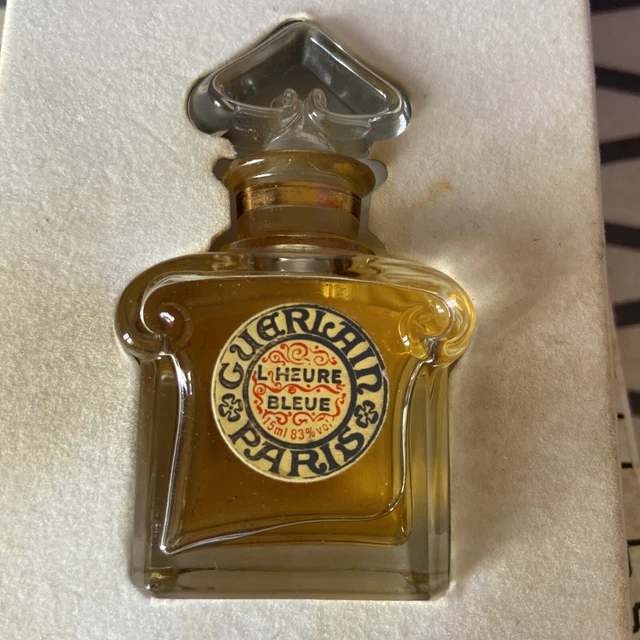 ANCIEN FLACON DE Parfum en Cristal de Baccarat Collection 15ml EUR 145 ... ANCIEN FLACON DE Parfum en Cristal de Baccarat Collection 15ml EUR 145 ...