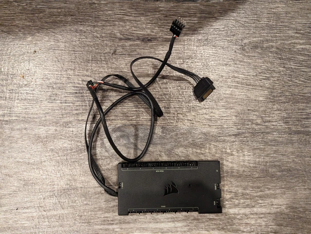 CORSAIR ICUE COMMANDER CORE XT Smart RGB Lighting & Fan Speed ...