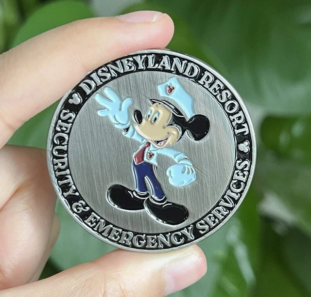 NEW! DISNEYLAND SECURITY Challenge Coin - Security Mickey-5 Keys to ...