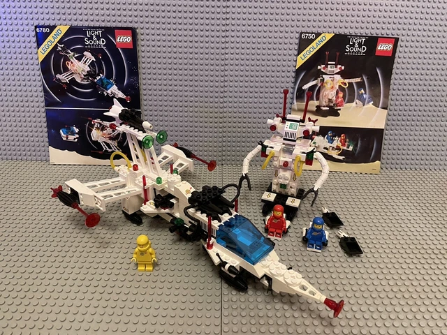 LEGO CLASSIC SPACE XT-Starship 6780 + 6750 Robot Lights and Sound ...