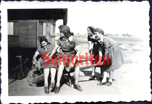 I7/51 WW2 ORIGINAL Photo Of German Wehrmacht Rad Female Workers £5.70 ...