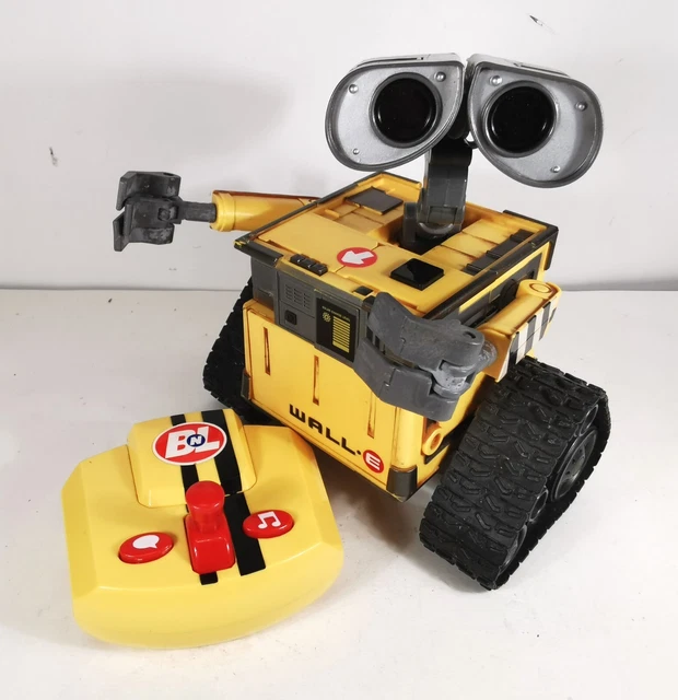 10& DISNEY PIXAR WALL-E Robot RC Thinkway Toys U-command c video £155. ...