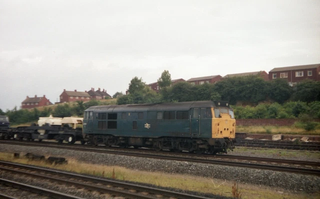 35MM NEGATIVE BR British Railway Diesel Loco Class 31 31180 at Cudworth 1981 £4.99 - PicClick UK