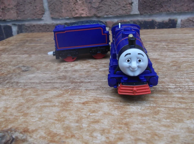 THOMAS TANK ENGINE & Friends Tomy Trackmaster - Hank - Réductions Post ...