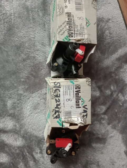 VAILLANT - FLOW Switch X 2 £30.00 - PicClick UK
