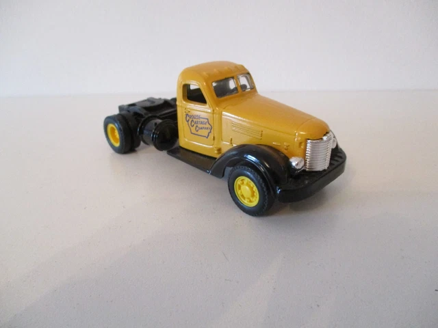 TRACTEUR SEMI REMORQUE AMERICAIN INTERNATIONAL KB-12 CAB 1947 - ERTL ...