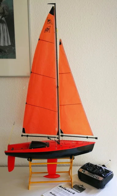 SEGELBOOT GRAUPNER MICRO Magic, sofort segelfertig mit Fernbedienung ...