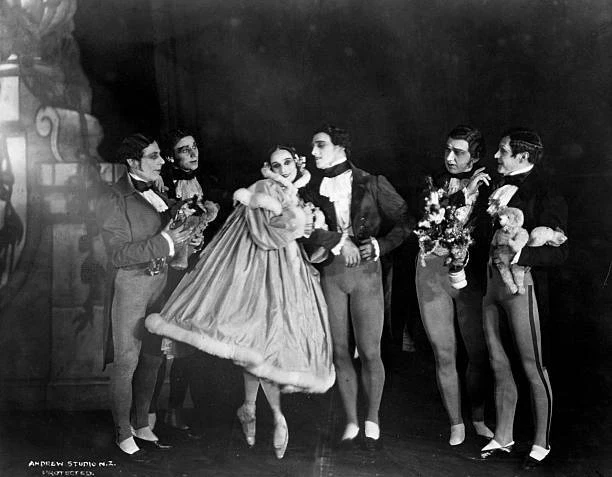 ANNA PAVLOVA AND Other Ballet Dancers 1900S Old Photo $9.00 - PicClick AU