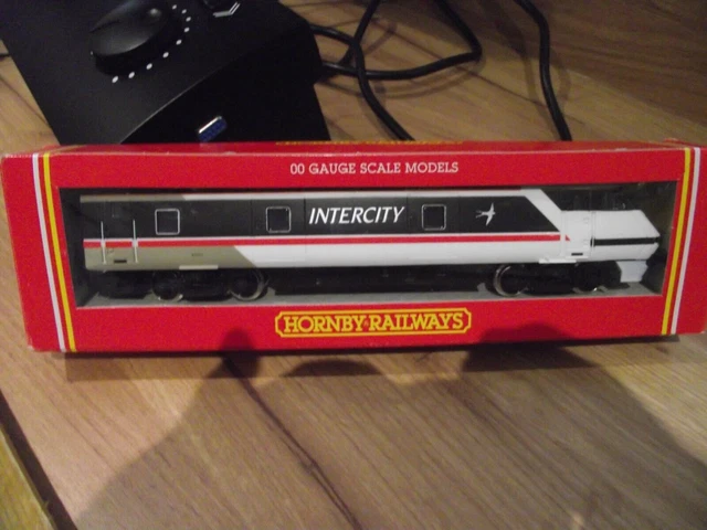 HORNBY R268-82201 MK4 Driving Van Trailer (DVT) Intercity Swallow ...