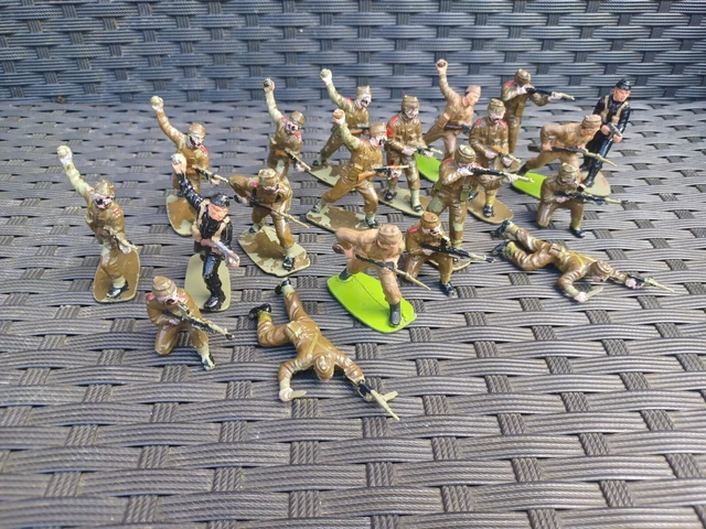 VINTAGE PAINTED AIRFIX British Commandos 1/32 plastic toy soldiers ...