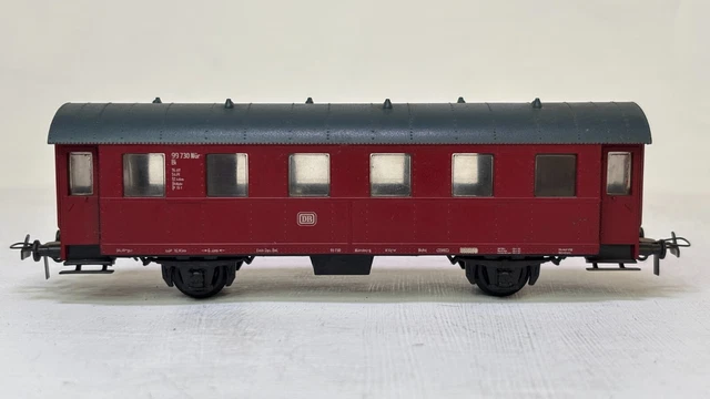 VINTAGE PREFO/PIKO GERMAN DB 2 axle Coach Maroon HO Scale £11.12 ...
