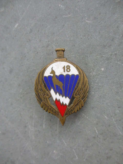 RARE INSIGNE MILITAIRE 18ème Régiment Chasseurs Parachutistes 3-5 R ...