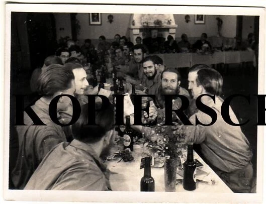 U-BOOT-KRIEG - FOTO - U 181 - DIE BESATZUNG IN STÜTZPUNKT BORDEAUX EUR ...