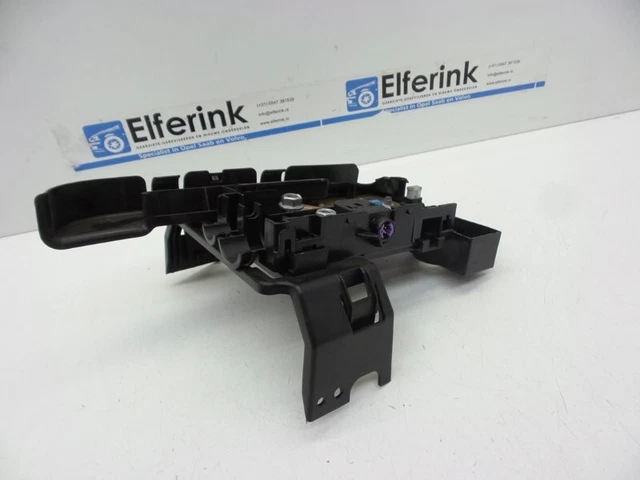 CAJA DE FUSIBLES Volvo S90 II 2.0 D4 16V (D4204T14) 2018 31450530 / ...