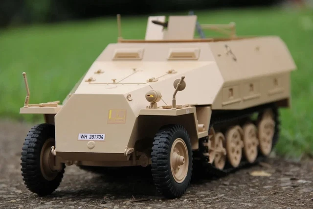 TORRO GERMAN SD.KFZ 251/1 Ausf. D Sand 1/16 Scale Armored Halftrack RTR ...