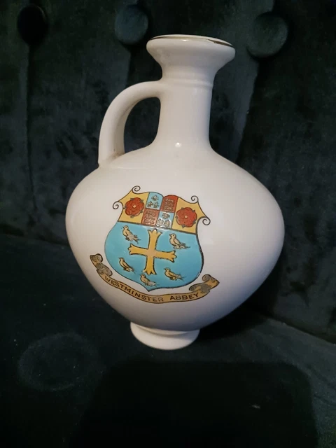 ANTIQUE PORCELAIN VASE WH Goss Model Of Roman Ewer Westminster Abbey ...