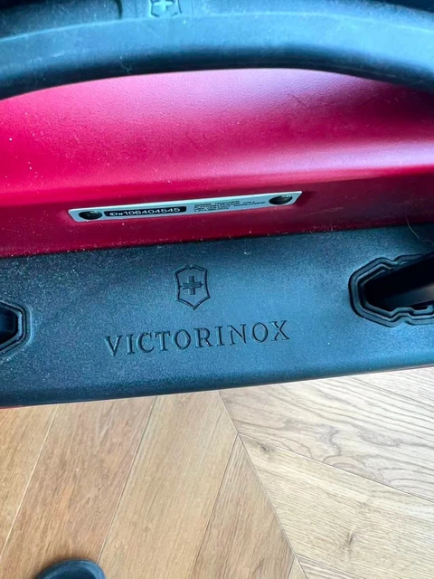 VICTORINOX ADVANCED FREQUENT Flyer 55 cm Carry-On Suitcase Luggage Used ...