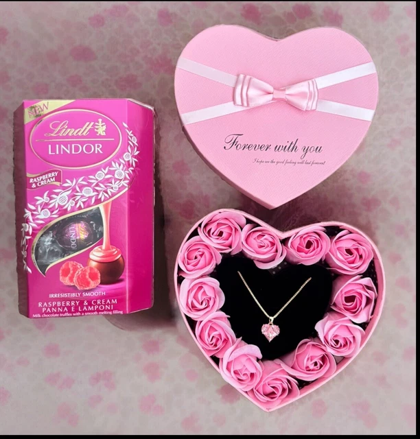 PINK GIFT BOX With Roses & Necklace & Lindt Chocolate 🍫 Valentine's Day ...
