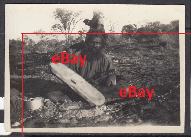 RARE OLD PHOTOGRAPH Central Australian Aboriginal Man Making a Shield ...