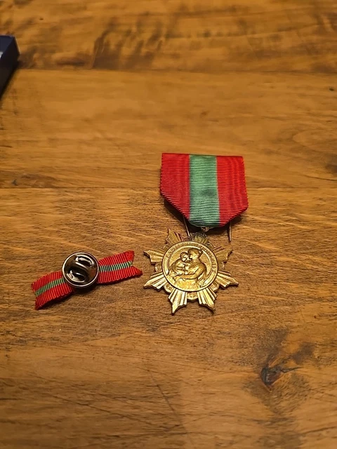 MÉDAILLE DÉCORATION FAMILLE Française Ministère de l'Hygiène Deschamps ...