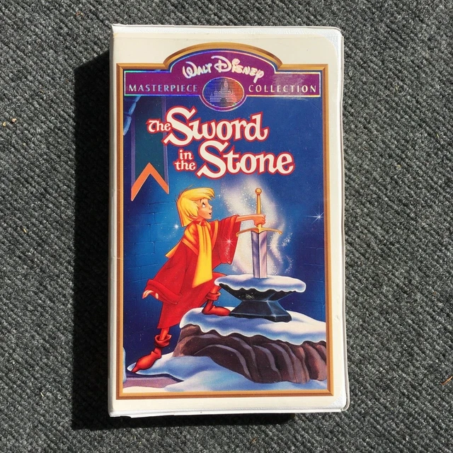 WALT DISNEY THE Sword in the Stone VHS Tape Masterpiece Collection $17. ...