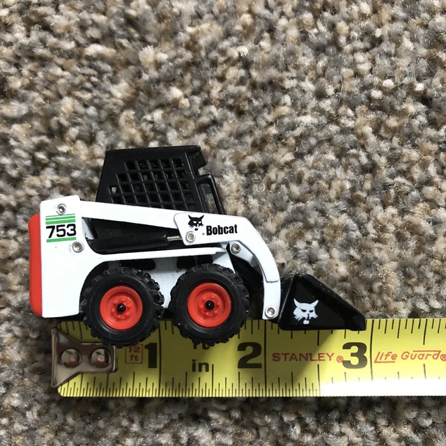 VINTAGE BOBCAT Loader Model 753 1:50 Scale Skid-Steer Loader Die Cast £ ...