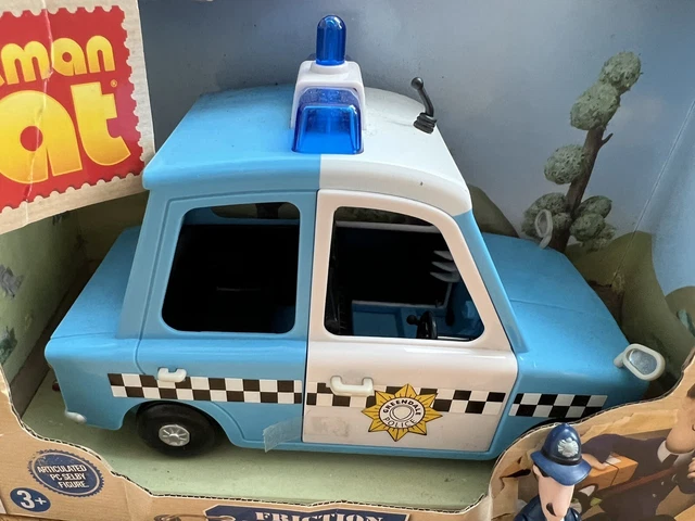 POSTMAN PAT FRICTION Power Police Car With Policeman Figure NEW £4.95 ...