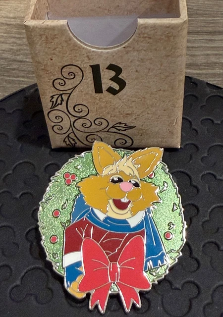 DISNEY MUPPETS 2025 Christmas Carol Advent Calendar Pin - Bean Bunny LE ...