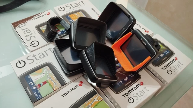 ULTIMI NAVIGATORI GPS TOMTOM START2 KIT MOTO EUROPA SOUTH Febbraio 2024 ...