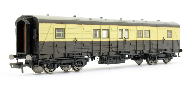 HORNBY PRE-OWNED R60057 Sir Winston Churchill Funeral GBL Luggage Van ...