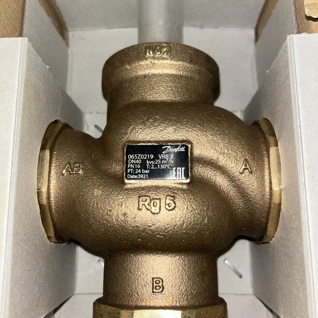 DANFOSS VRB3 SEATED Plant 3 Way Valve DN40 Internal Thread 065Z0219 £76 ...