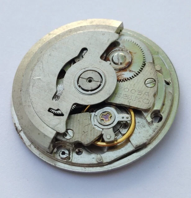SEIKO 5 7005A Movimento automatico Giappone non funzionante per parti ...