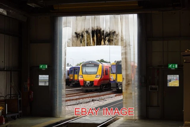 PHOTO CLASS 455 455707 707016 And 458536 At Wimbledon Traincare Depot ...