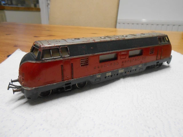LOCOMOTIVE TRAIN MARKLIN motrice diesel numéro V200027 SERIE 3021 EUR ...