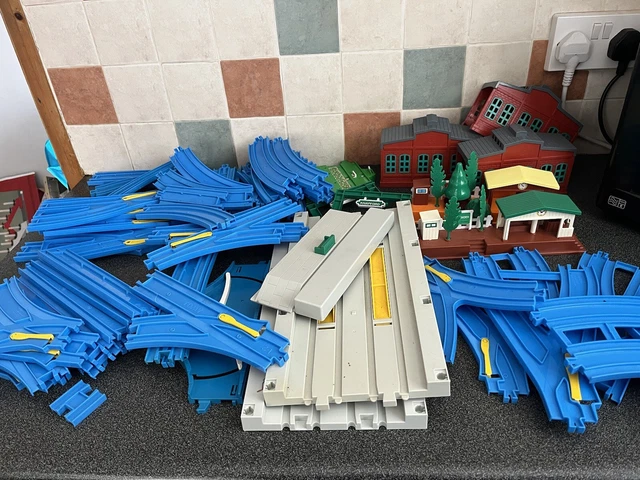 THOMAS THE TANK Engine Track Bundle 65 Pieces £35.00 - PicClick UK