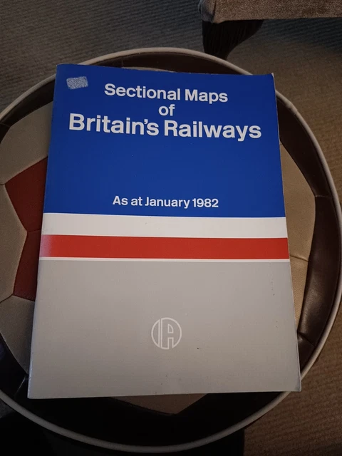 VINTAGE 1982 SECTIONAL Maps of Britain's Railways A4 Size Book Ian ...