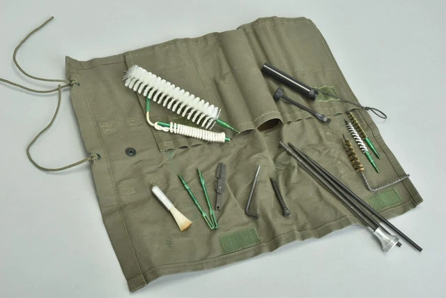 R4 VEKTOR RIFLE SADF South African Army 5.56 Weapon Cleaning Kit. Ref ...