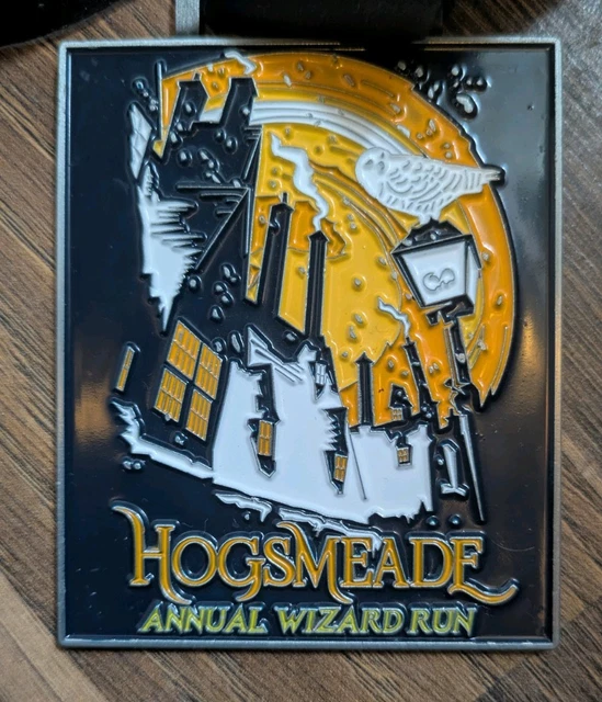 RARE UNIVERSAL STUDIOS Harry Potter Hogsmeade Village Annual Wizard Run ...