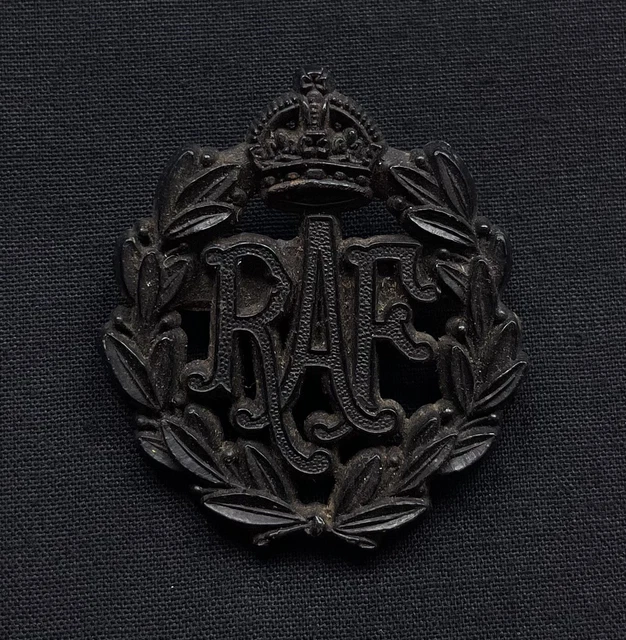 WW2 RAF ROYAL Air Force Original Economy Issue Plastic Cap Badge £14.00 ...