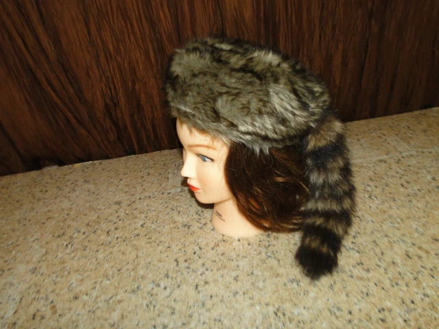 DAVY CROCKETT DAN BOONE Style RACCOON TAIL Coon HAT Cap ADULT L Faux ...
