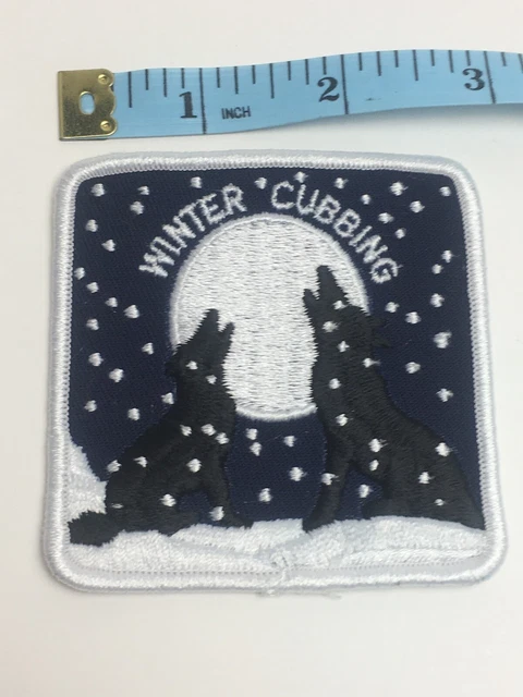 WINTER CUBBING BOY Scout Badge Patch Scouting Wolves Howling at Moon ...
