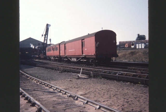 BREAKDOWN TRAIN AT Ashford Depot, Railway Slide 1976 (#217) £3.99 ...